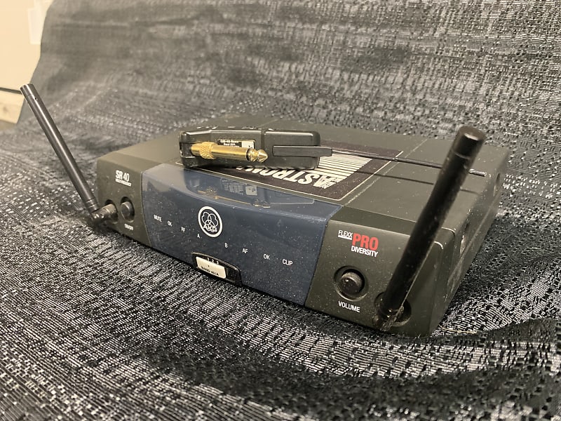 AKG SR40 Wireless Guitar System | Reverb
