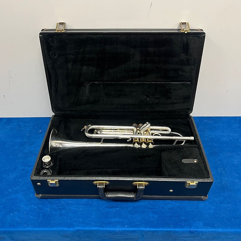 Used Conn USA 100B Bb Silver Trumpet with Conn 7C Mouthpiece | Reverb