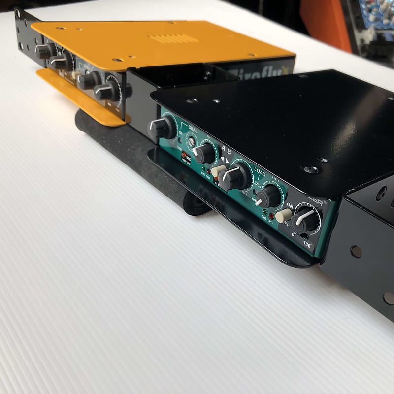 Radial Firefly and JDV mk5 DI 1U rack strip | Reverb Portugal