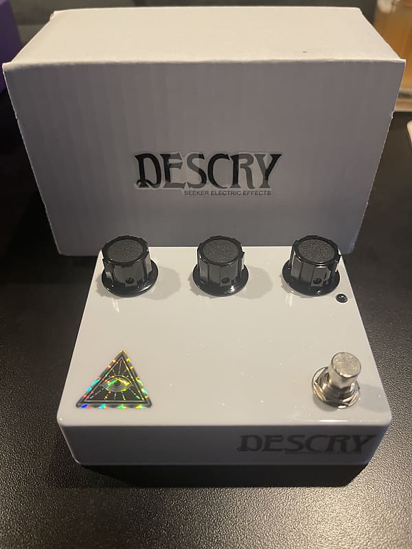 Seeker Descry Fuzz in Mint Condition | Reverb
