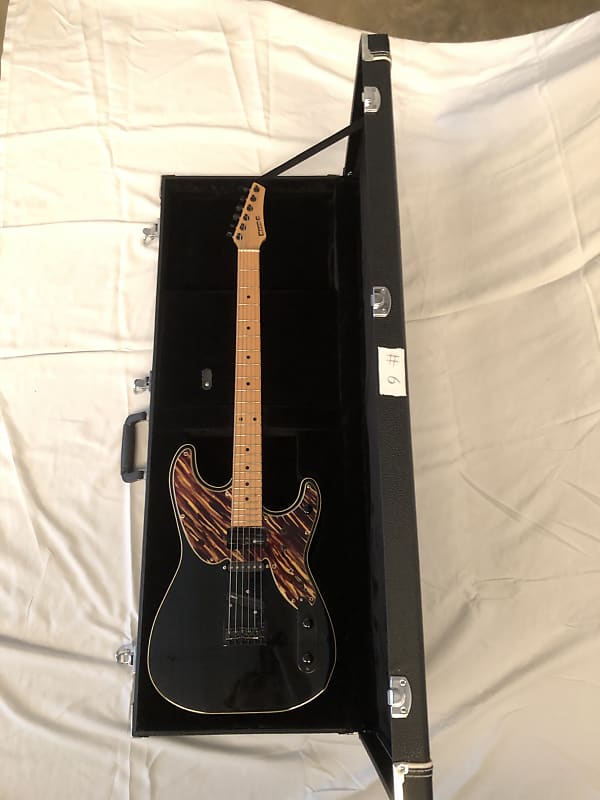 Robin "Deep Six" Baritone Guitar | Reverb