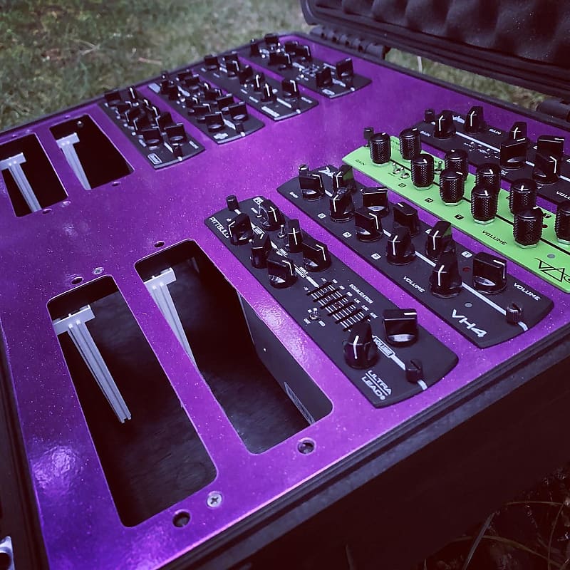 Burns Omega Model 12 Slot Case, Translucent Purple Sparkle, | Reverb