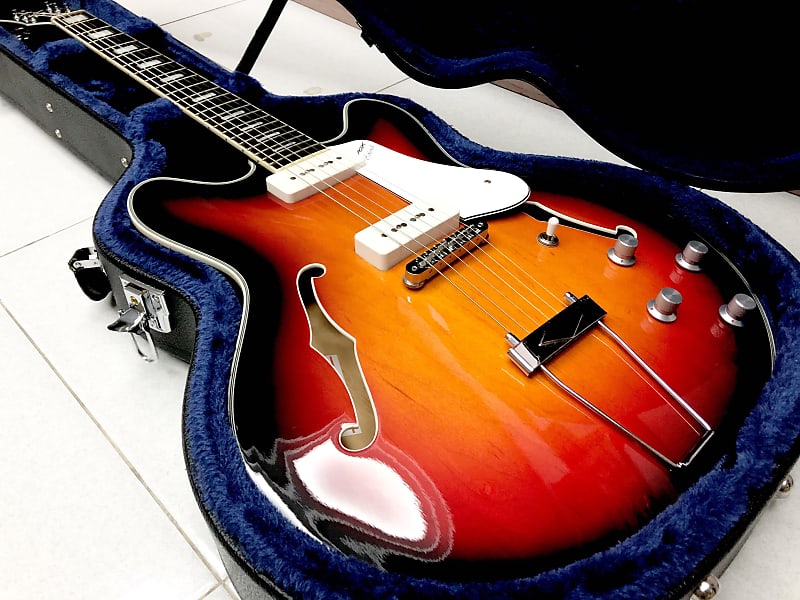 Vox Bobcat V90 Electric Guitar, Sunburst (2020) | Reverb Canada