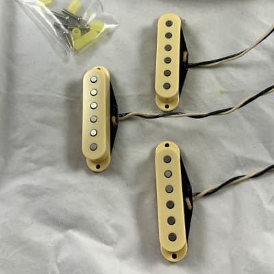 Tone Specific 1959 Strat Blues Pickup Set of 3 - Aged White | Reverb