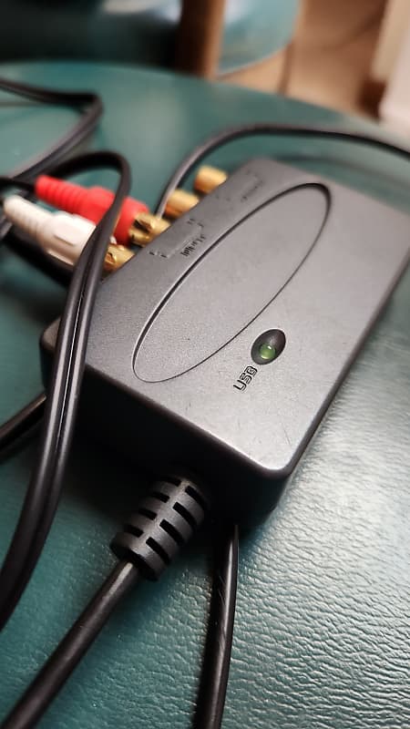 Behringer U-Control UCA 200 Mid 2010s - Charcoal | Reverb