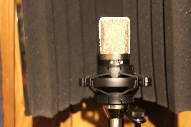 Apex and Talent 415B Condenser mic and portable vocal | Reverb UK