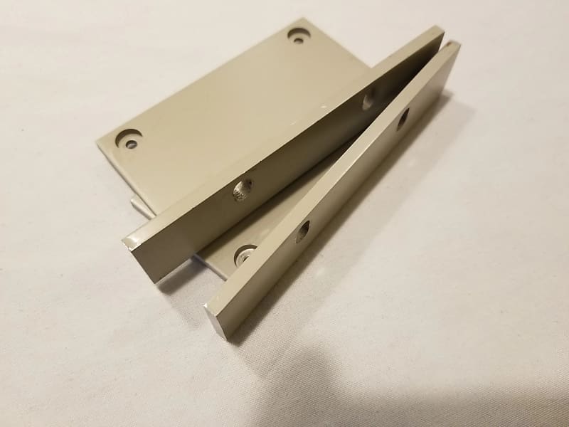 Akai Sampler Rack Ears 4U. | Reverb