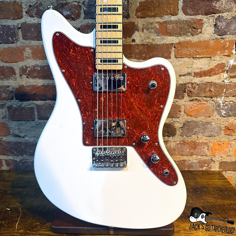 Firefly FFJA Baritone Offset Electric Guitar (2020s - White) | Reverb