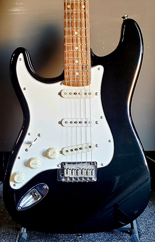 Squier 20th Anniversary Stratocaster (Left Handed) | Reverb