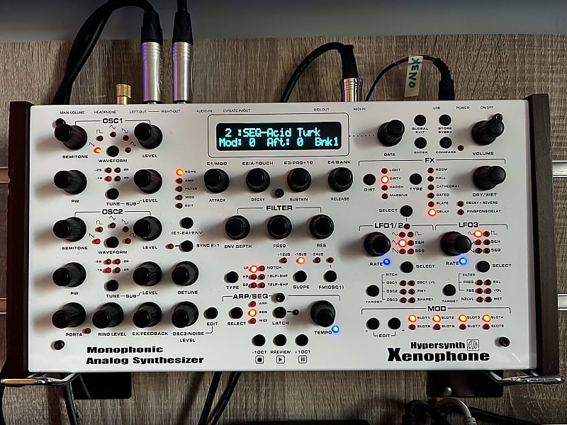 Hypersynth Xenophone White | Reverb