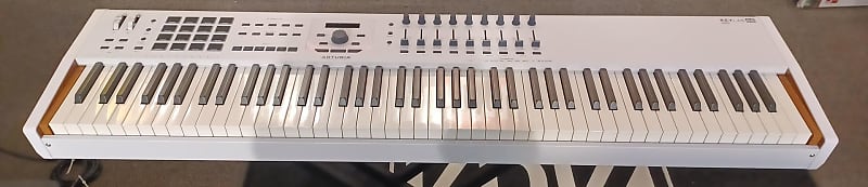 Arturia Keylab 88 MK2 MIDI Keyboard (Cherry Hill, NJ) | Reverb