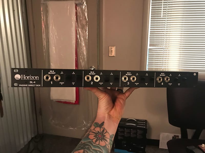 Rack Mount Direct Box (4 DI) RapcoHorizon SL-4 | Reverb