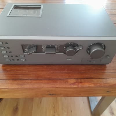 NAD M15 HD 7.1 Channel Home Theater Processor; Silver | Reverb UK