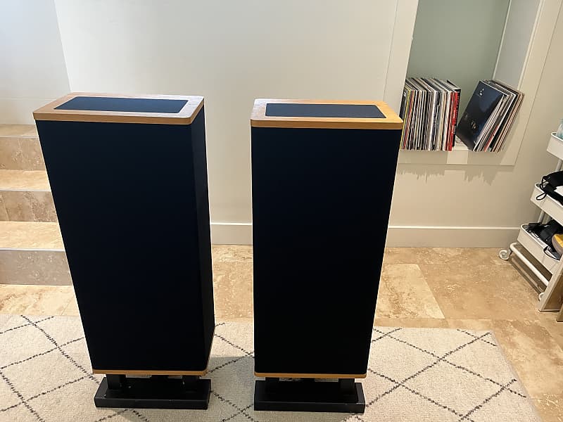 Vandersteen Model 2C Floor Speakers (with Stands) | Reverb
