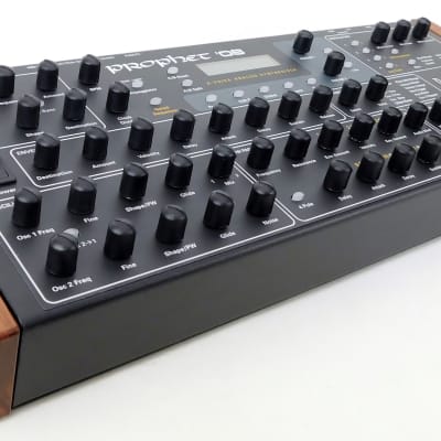 DSI Sequential Prophet 08 PE Synthesizer Desktop + Wie Neu | Reverb UK