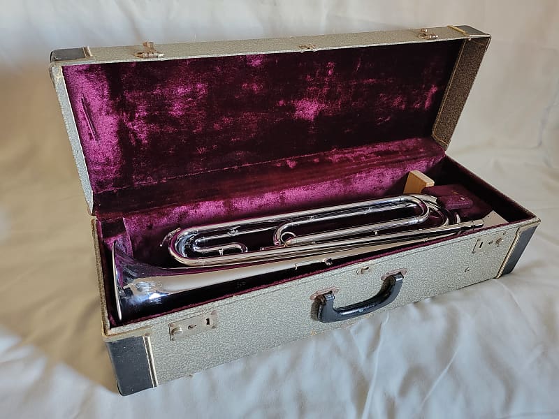 Getzen "Deluxe" G Baritone Bugle Vintage Drum Corps | Reverb