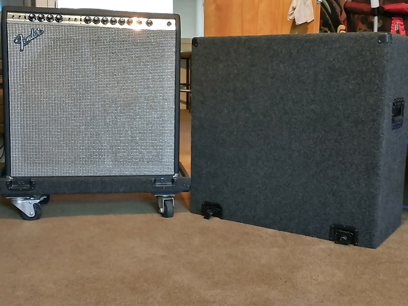 Fender 1968 Super Reverb w/road case Black/Silver Face | Reverb