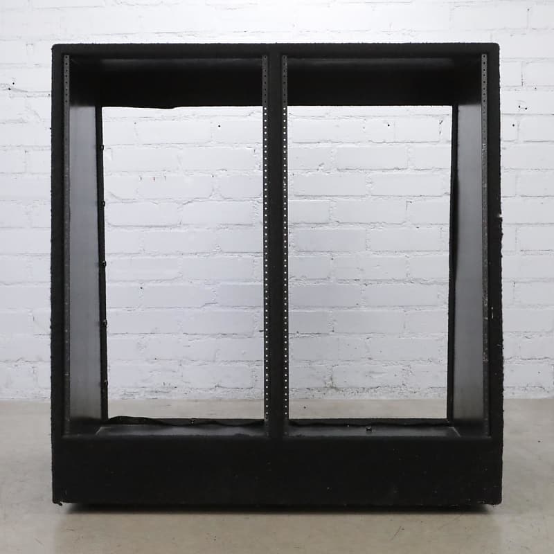 40U 40-Space Slanted Carpeted Rolling Studio Recording Rack | Reverb