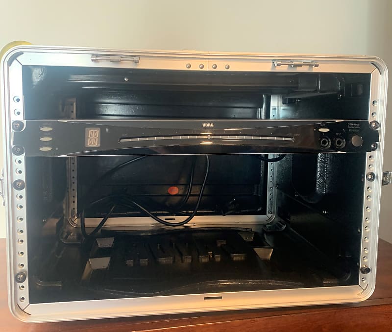 Gator 6U Roller Case + Korg DTR 1000 Rack Tuner + Boss FS-5U | Reverb