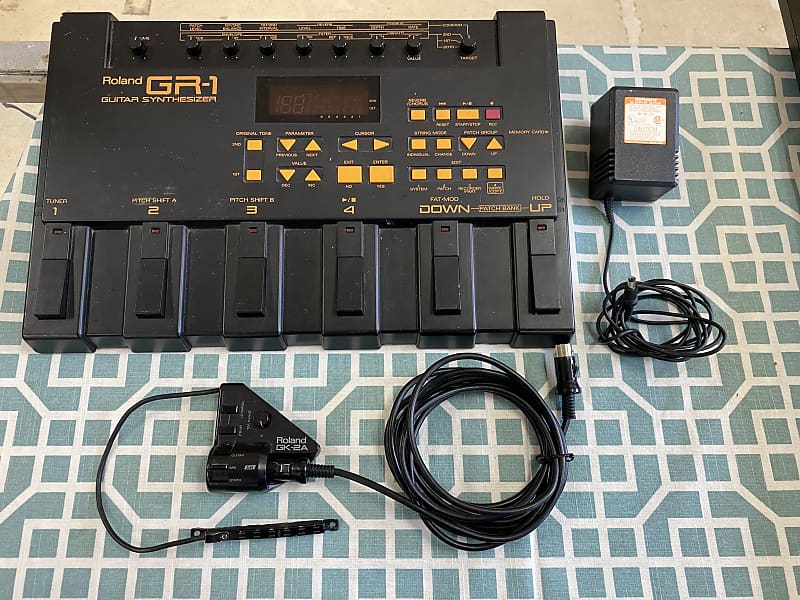 Roland GR-1 GK-2A Complete System | Reverb