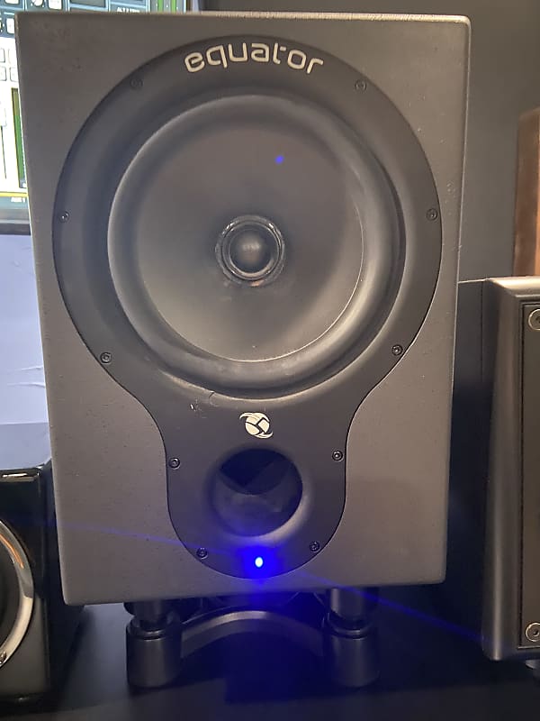 Equator Audio D8 2015 | Reverb