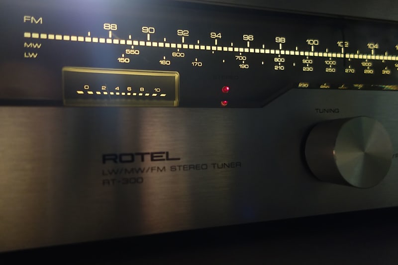 Tuner Vintage ROTEL RT-300 Stereo Tuner FM | Reverb Deutschland