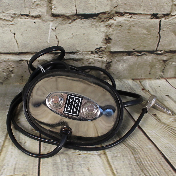 Fender Two Button Footswitch Vibrato/Reverb | Reverb