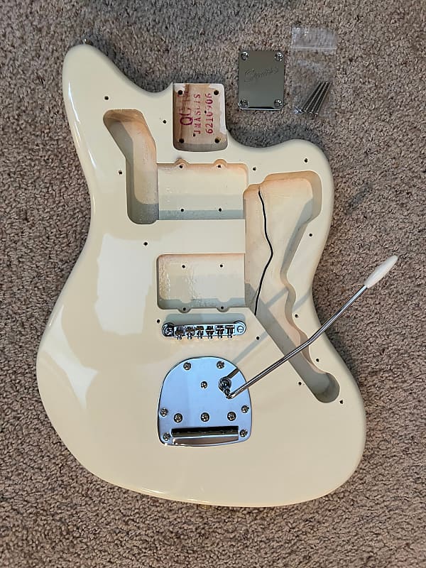 Squier J. Mascis Jazzmaster body (with hardware) | Reverb