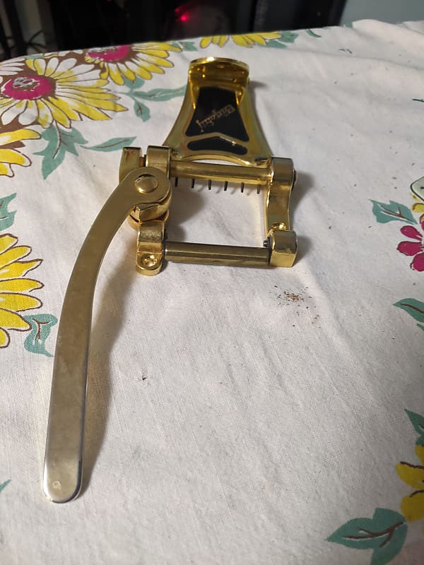 Bigsby B700 - Gold | Reverb