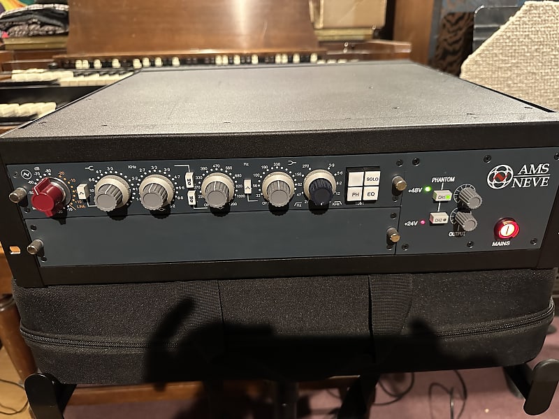 Ams rack with one single 1084 module | Reverb