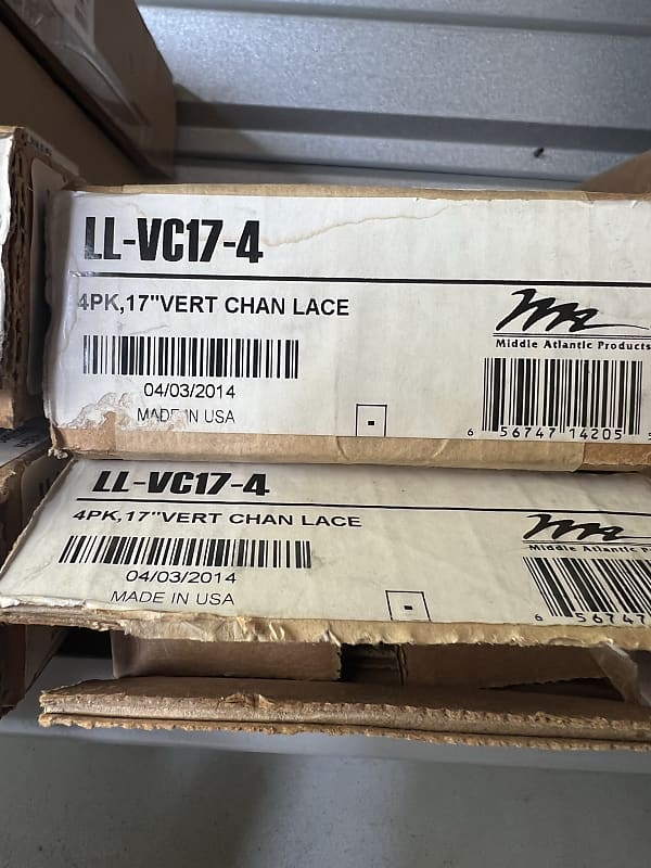 Middle Atlantic Products LL-VC17-4 17 inch Vert channel Rack | Reverb