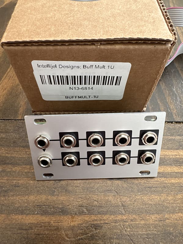 Intellijel 1U Buffered Mult | Reverb