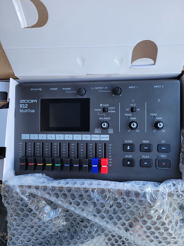 Zoom R 12 - Black | Reverb