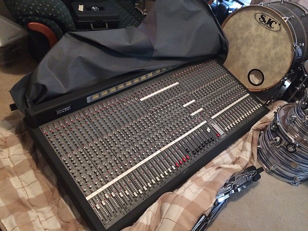 Crest Audio X-Eight 32 Channel Mixer | Reverb