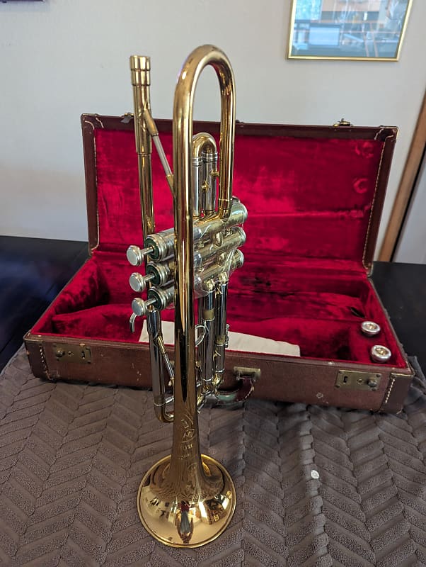 Holton Model 48 Brass Deluxe Trumpet Years Built: 1954 Serial | Reverb
