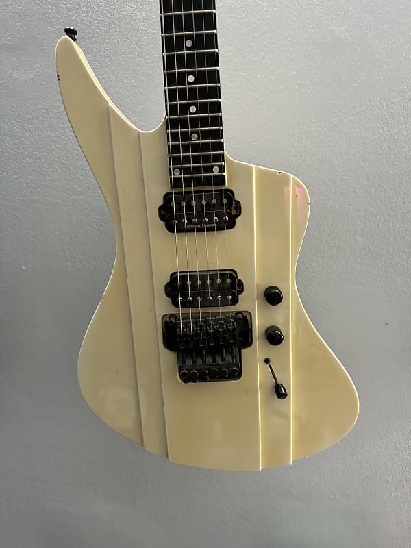 Robin Machete 1992 - Vintage faded white | Reverb