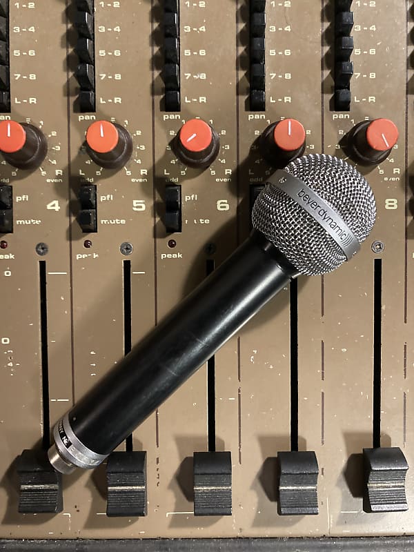 Beyerdynamic M260 ribbon microphone | Reverb