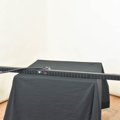 APC AP7862 Metered Rack PDU | Reverb Canada