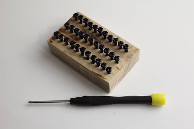 SGM Guitar Pickguard Screw kit, Black, Fits Fender, Gibson, | Reverb