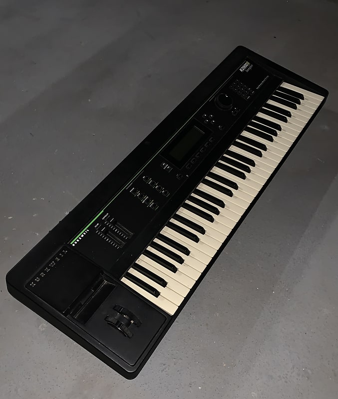 Kurzweil K2000S 61-Key Digital Workstation Sampler | Reverb