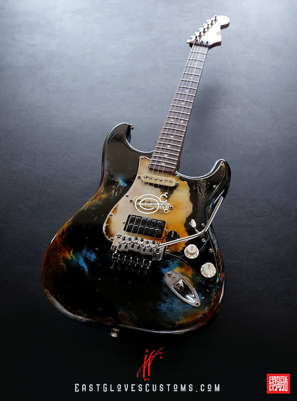 Fender Stratocaster Floyd Rose Black/Blue Heavy Aged Relic by | Reverb