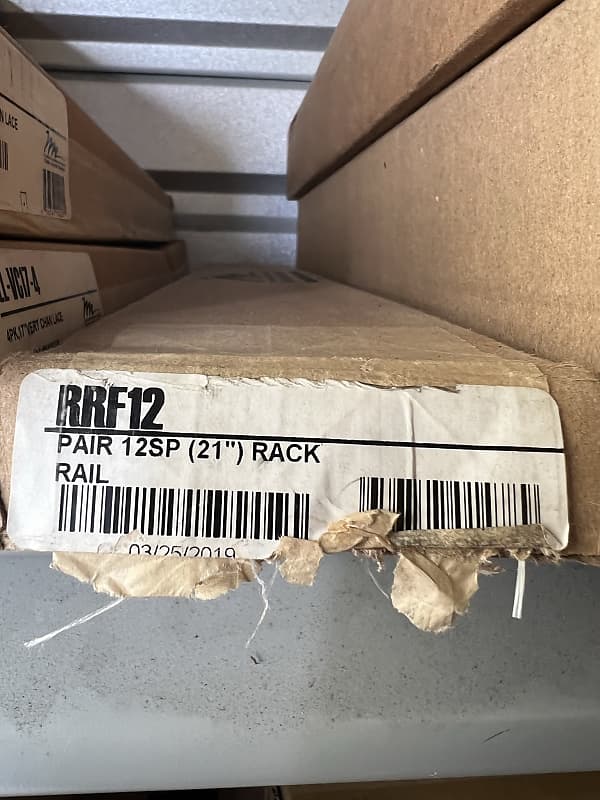 Middle Atlantic Products RRF12 12 Rack Spaces for 19" racks 4 | Reverb