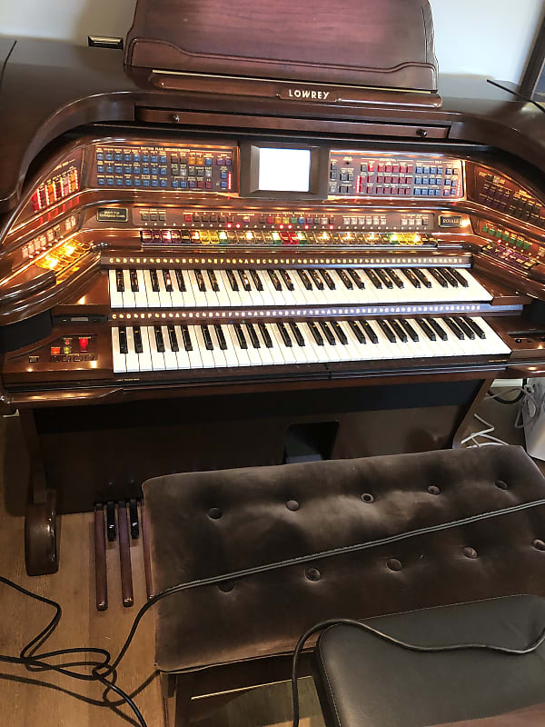 Lowrey Royale SU500 2001 Cherry | Reverb