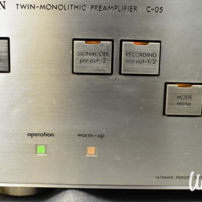 Luxman C-05 Stereo Twin Mono Class A Preamplifier in | Reverb