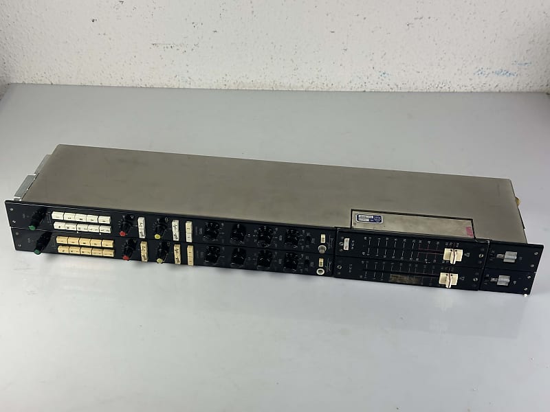 2x Siemens WSW 811510 Channel Strip / Mic Preamp / EQ | Reverb Canada