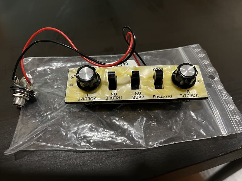 Hofner Contemporary series control panel 2022 - Cream | Reverb UK