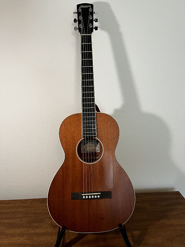 Larrivee Parlor 0-01 2003 | Reverb