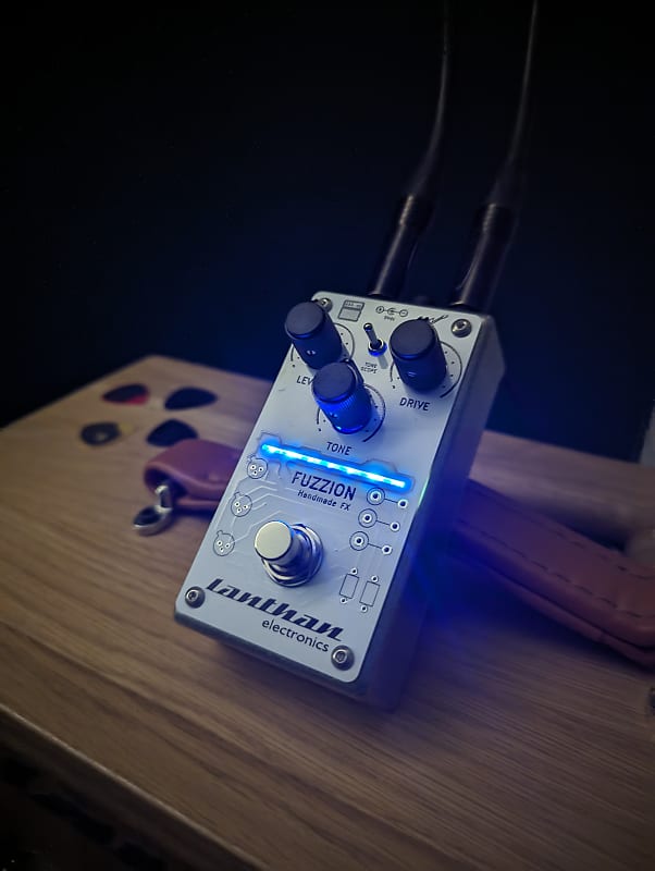 Boutique FUZZ Lanthan Electronics fuzzion 2024 | Reverb UK