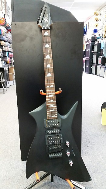 AXL Fireax Black with HARD CASE | Reverb