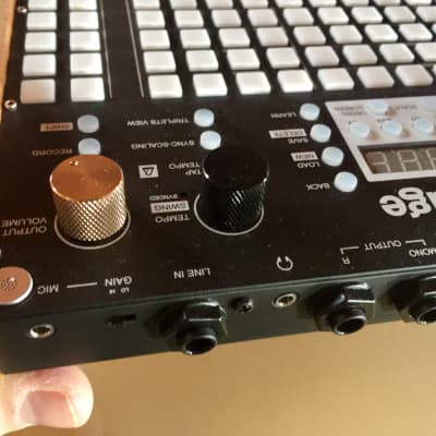 Synthstrom Audible DELUGE (SAMPLE SEQUENCE SYNTH DRUM | Reverb